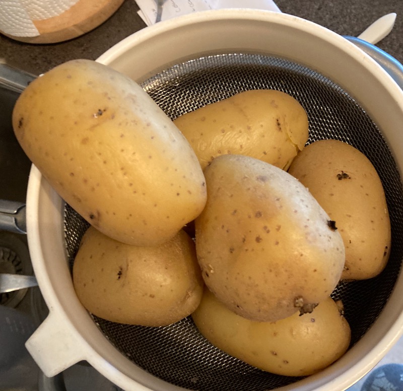 tomorrow ’til infinity | c'est pas moi je l'jure!